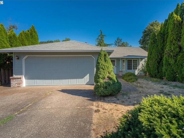 219 E Mission Dr, Newberg, OR 97132
