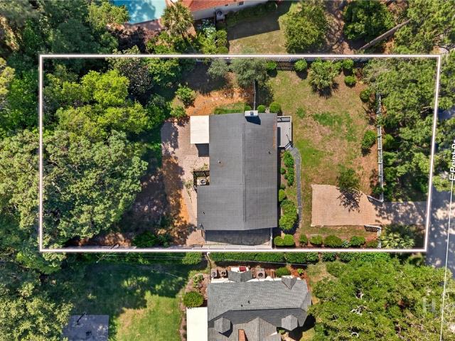 219 E Point Drive