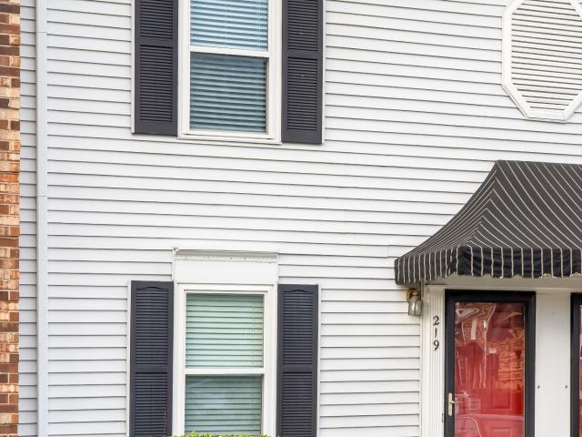 219 Edgewood Dr