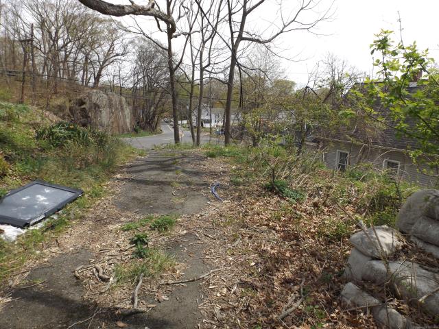 219 Exeter St, Bridgeport, CT 06606 | MLS #24093 | Compass