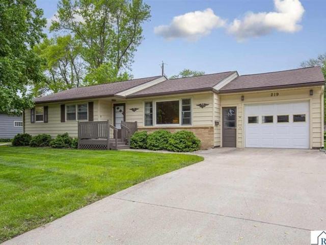 219 Floral Ave, Mankato, MN 56001