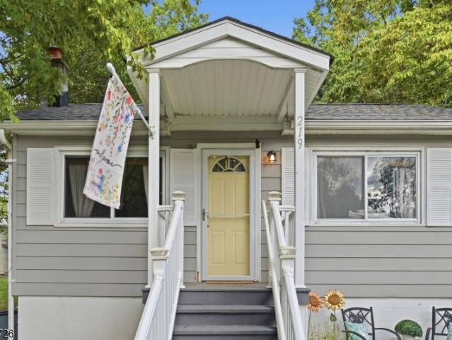219 Knox Way