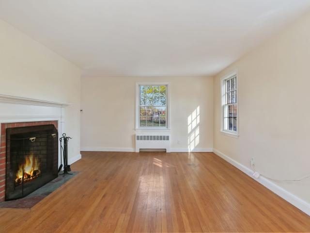 219 Hollow Tree Ridge Road, Darien, US, CT