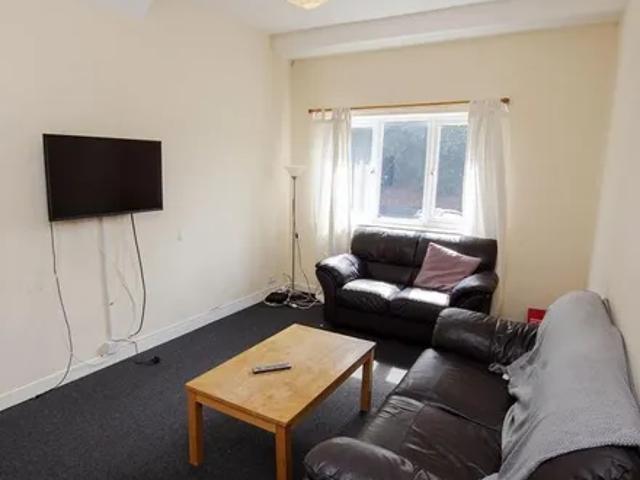 219 Heeley Road, Stirchley, B29 6EL, United Kingdom | 5 bed house for rent #133648472 | Rentberry