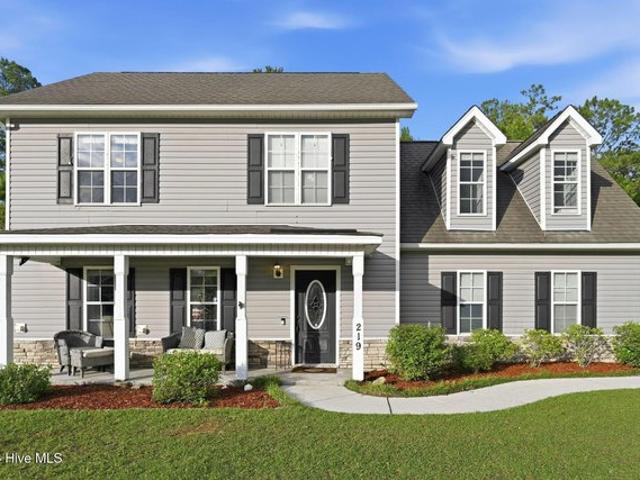 219 Jasmine Ln, Jacksonville, NC 28546