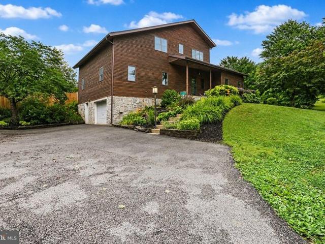 219 Old Cabin Hollow Rd, Dillsburg, PA 17019