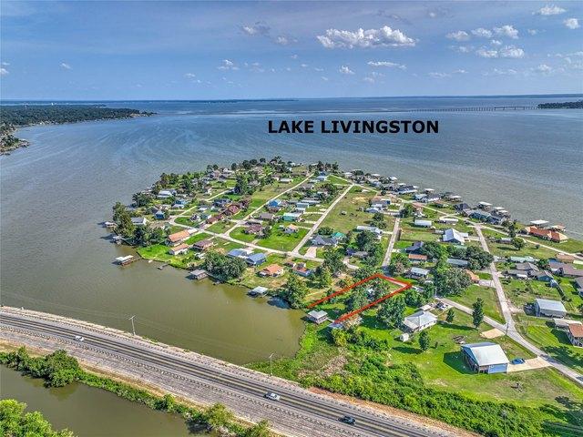 219 Lakeshore N, Onalaska, TX 77360