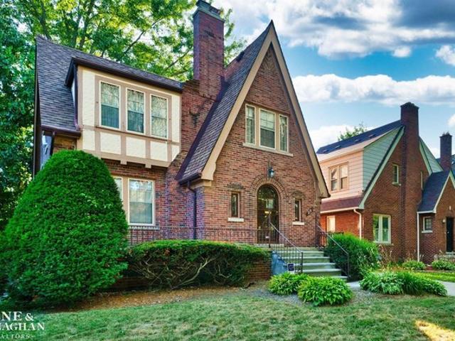 219 Lakewood St, Detroit, MI 48215