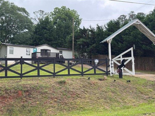 219 Lynn Rd, Bethlehem, GA 30620