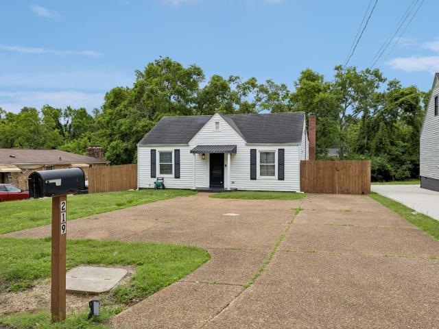 219 Morton Ave