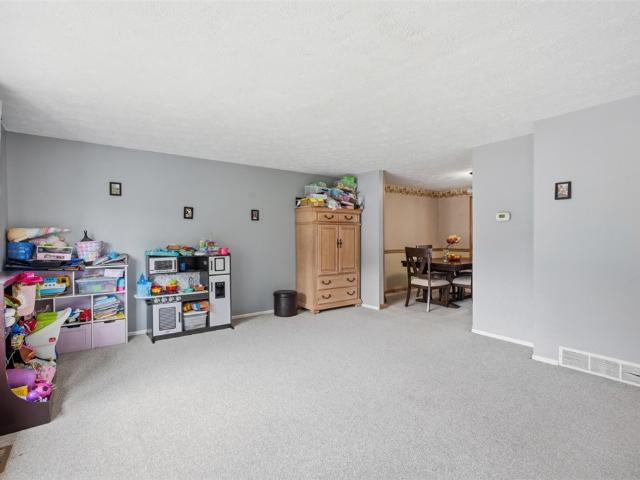 219 Maple Dr
