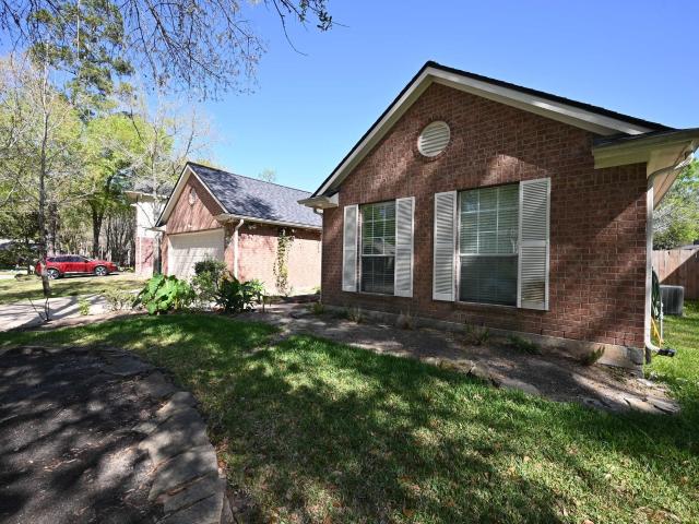 219 N Wimberly Way, The Woodlands, TX 77385 | MLS #42217 | Compass
