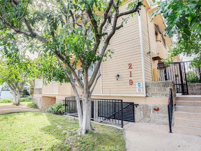 219 N Adams St, Unit 8, Glendale, CA 91206 | MLS #GD26093 | Compass