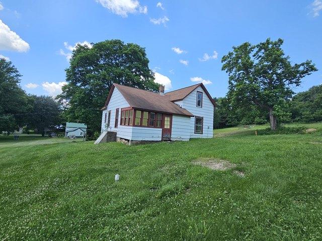 219 N Cherry St, La Farge, WI 54639