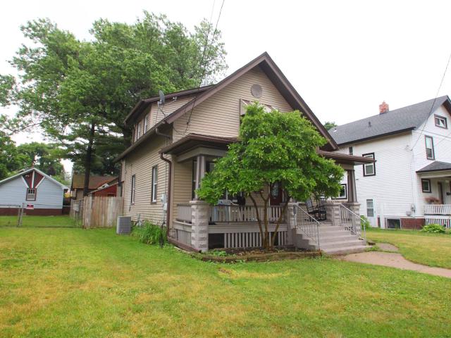 219 N Chicago Avenue