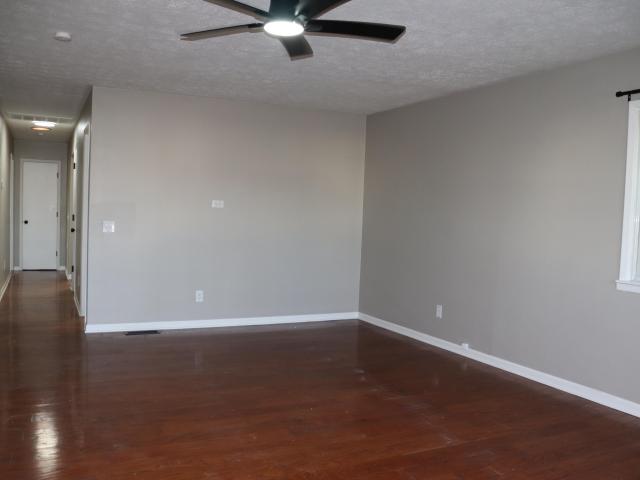 219 N Commercial Street
