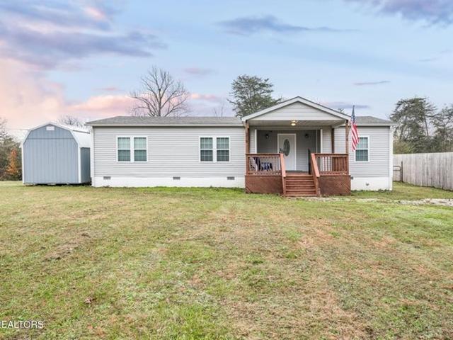 219 N Lowe Rd, Crossville, TN 38571
