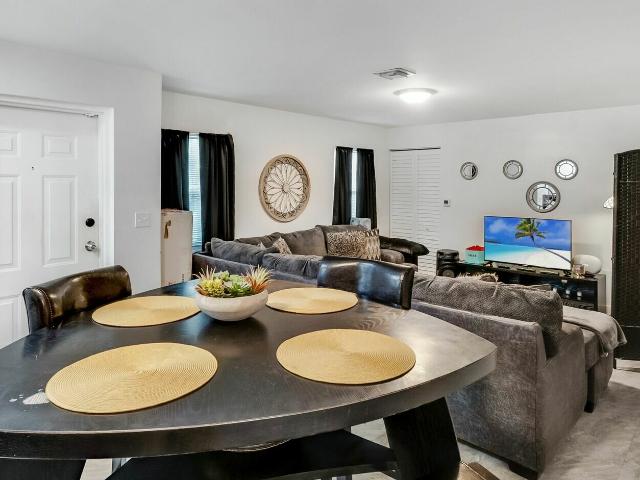 219 Northwest 7th Court, Hallandale Beach, US, FL