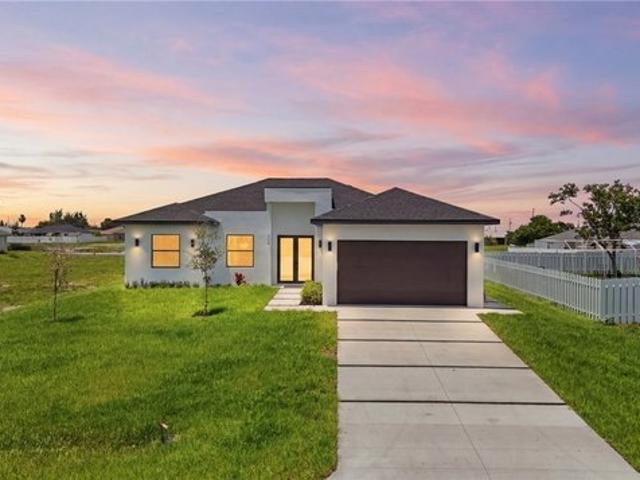 219 NE 15th Ter, Cape Coral, FL 33909