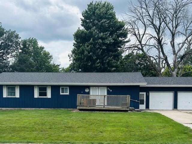 219 S Kirkwood Ave, Eagle Grove, IA 50533