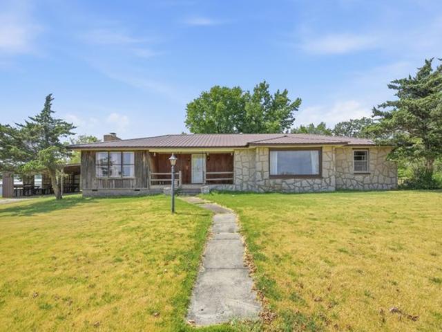 219 S Roy Hill Blvd, Goodman, MO 64843