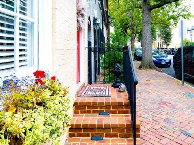 219 S Royal Street