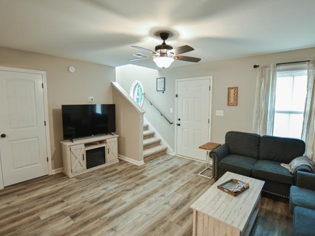 219 Smithson Ln, Unit A, Clarksville, TN 37040 | MLS #3182