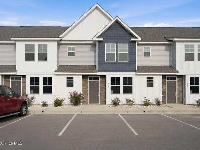 219 Sandy Cove Ln, Sneads Ferry, NC 28460