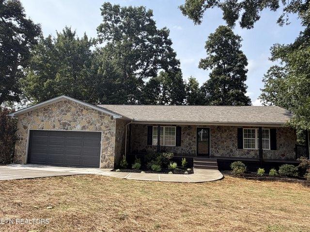 219 Scenic View Dr, Clinton, TN 37716