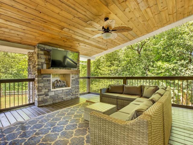 219 Sugar Tree Court