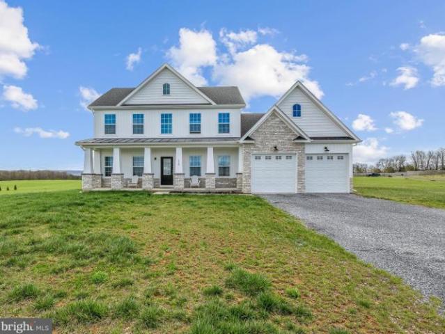 219 Summerfield Wy, Shenandoah Junction, WV 25442