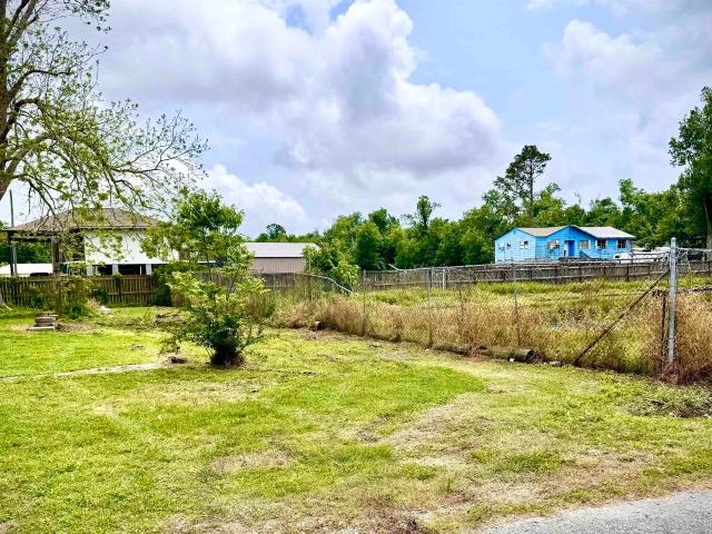 219 Sunny Acres St, Chauvin, LA 70344 | MLS #BY2025008 | Compass