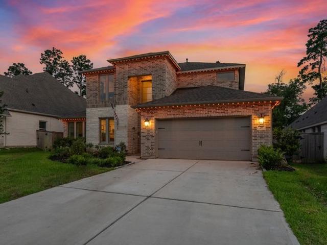 219 Sunrise Canvas Dr, Conroe, TX 77318