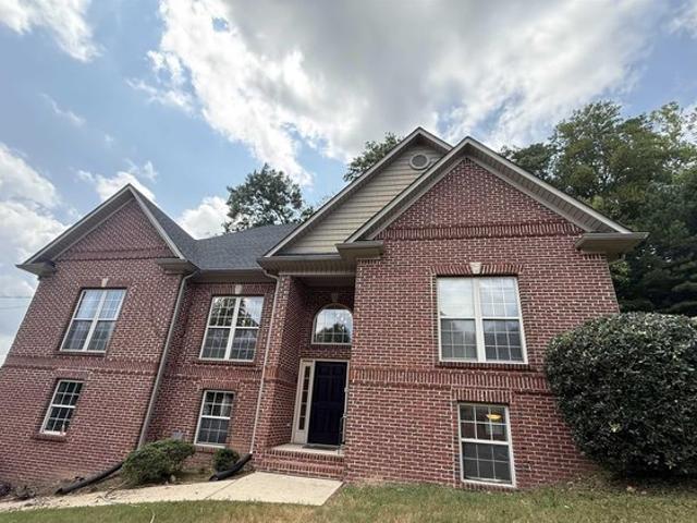 219 Sweetwater Ln, Trussville, AL 35173