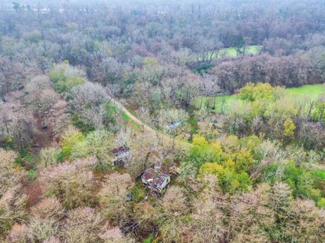 219 River Rd, Dayton, TX 77535