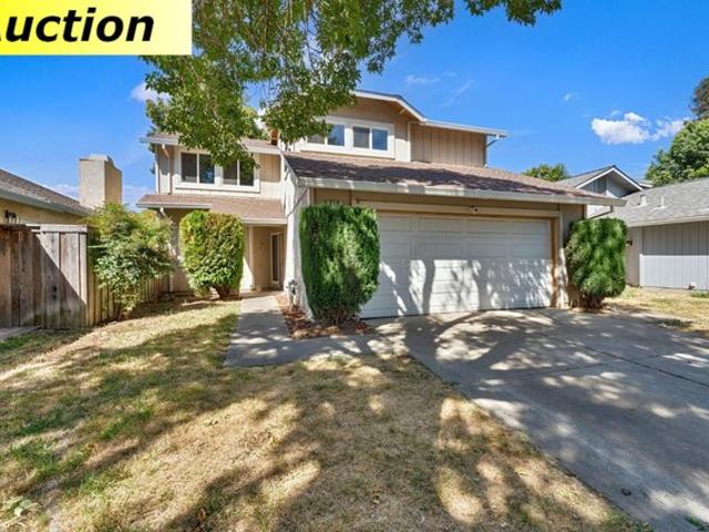219 River Run Cir, Sacramento, CA 95833
