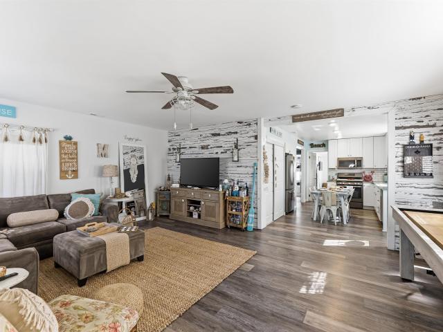 219 W 10th Avenue