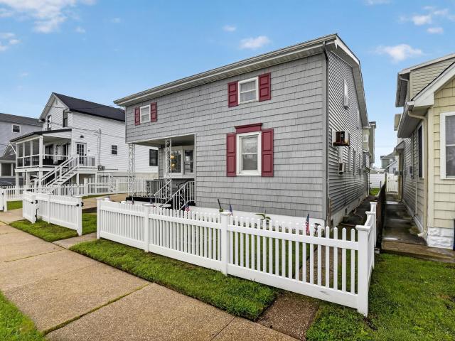 219 W 11th Avenue