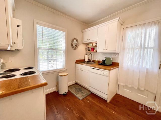 219 W Taylor Street 215