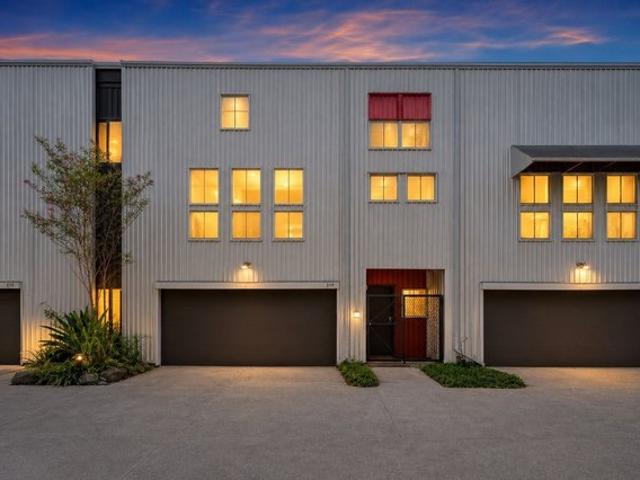219 W Gray St, Houston, TX 77019