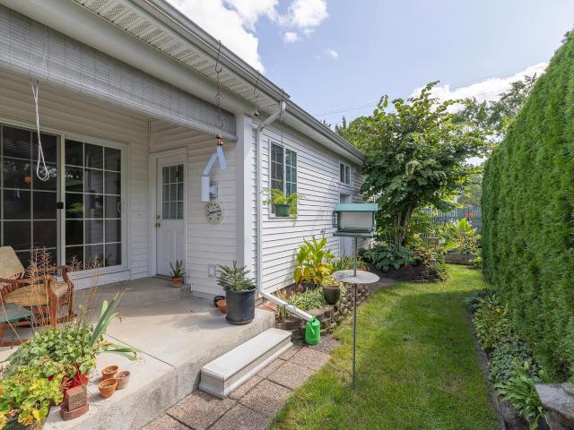 219 W La Salle Avenue