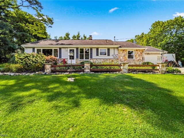 219 W Mennonite Road