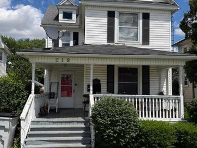 219 Woodbine St, Willard, OH 44890