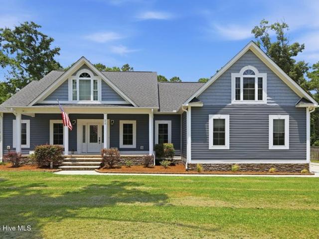 219 White Oak Bluff Rd, Stella, NC 28582