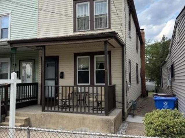219 Taylor St, Riverside, NJ 08075