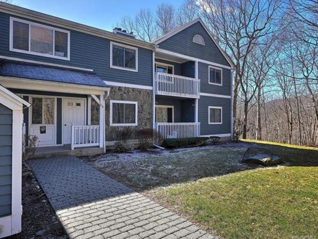 219C Windgate Circle, Monroe, CT 06468
