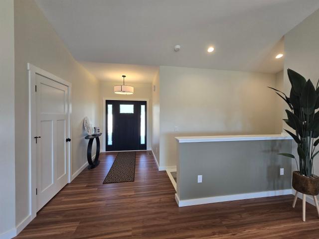 21 51 Marina Court