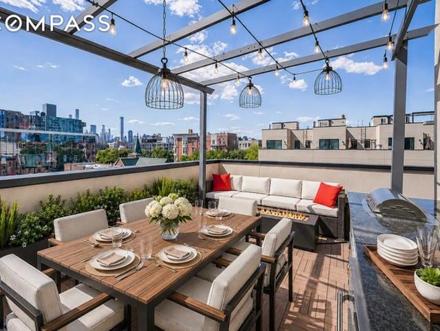21 19 46th Ave Unit Ph, Queens, NY 11101