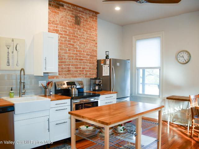 21 23 Linden Street