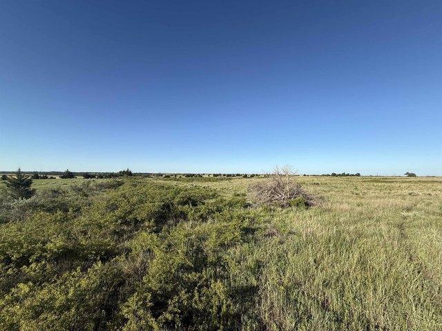 21 20 S County Road 205, Sharon, OK 73857